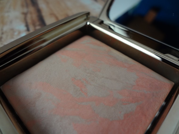 Hourglass Ambient Lighting Blush – Dim Infusion Review – Robin L. Cole
