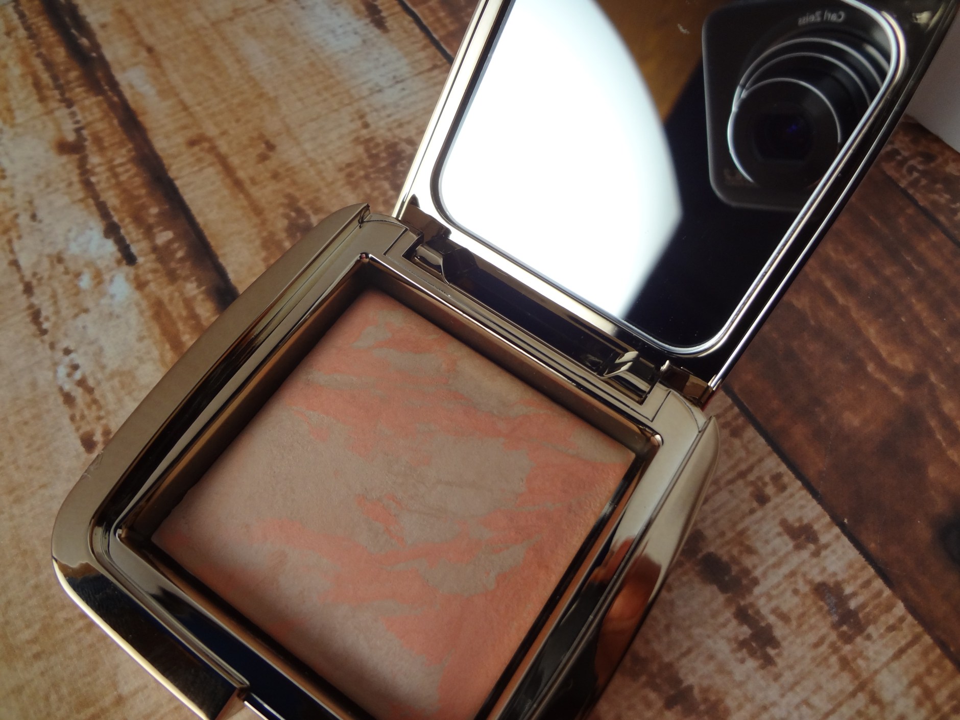 Hourglass Ambient Lighting Blush – Dim Infusion Review – Robin L. Cole